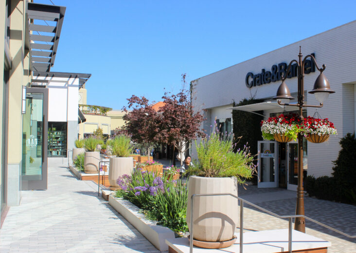 Visit Us – Town Center Corte Madera